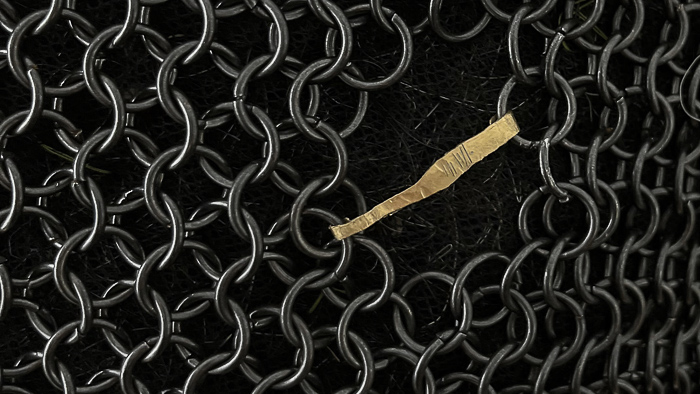 Broken Armour – Sieben Schwestern